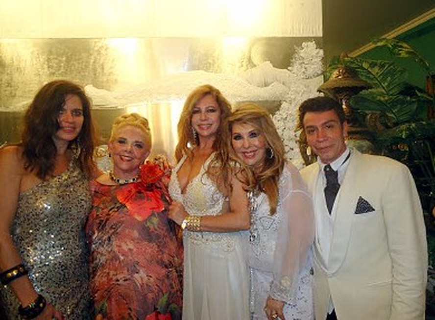 Relembre as festas da socialite Regina Gonçalves no edifício Chopin
