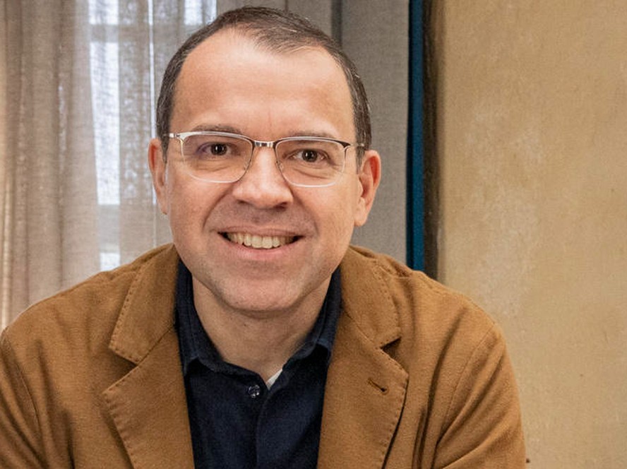 Com capítulos adiantados, Mario Teixeira, autor de 'No rancho fundo ...