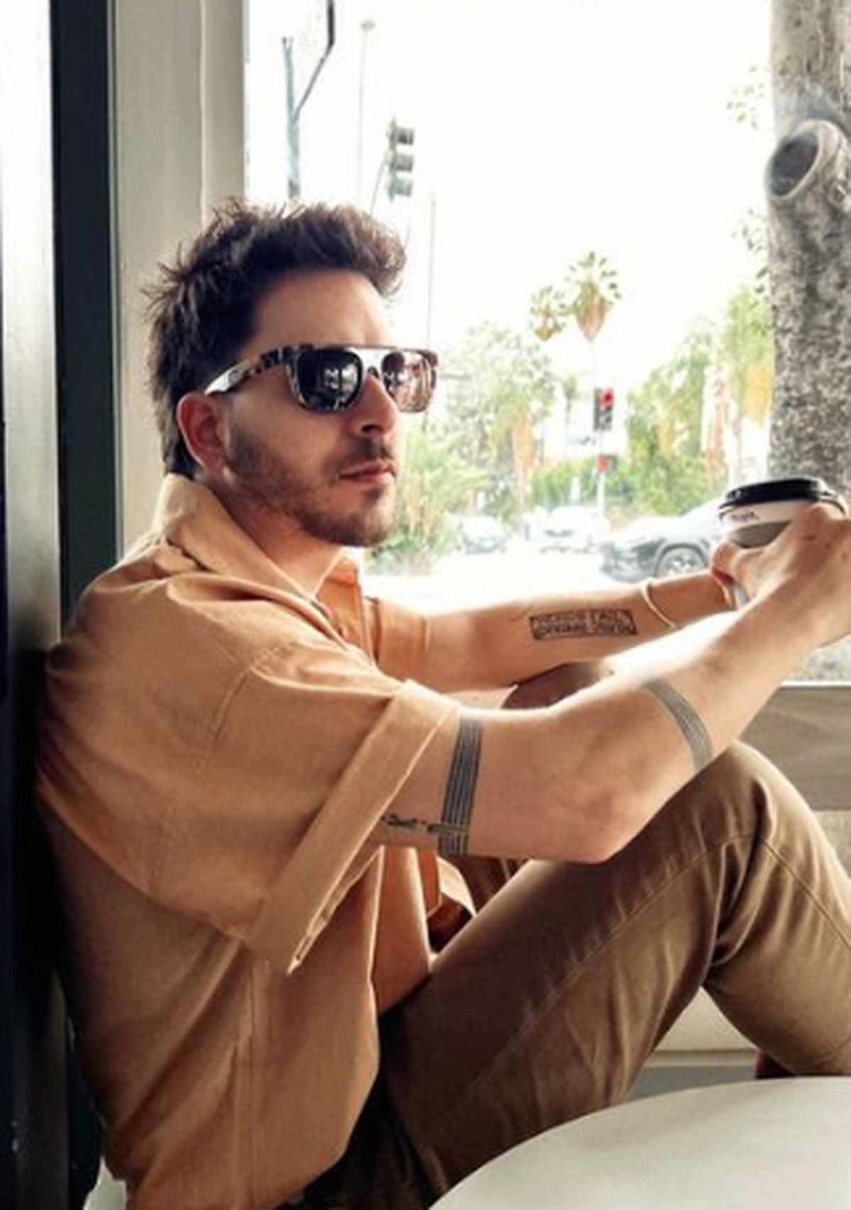 Junior faz pegadinha em divulgação de seu primeiro álbum solo; pré-save ...