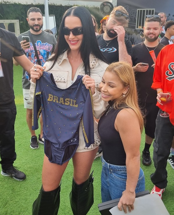 Katy Perry mostra álbum novo que lançará no Rock in Rio em encontro com ...