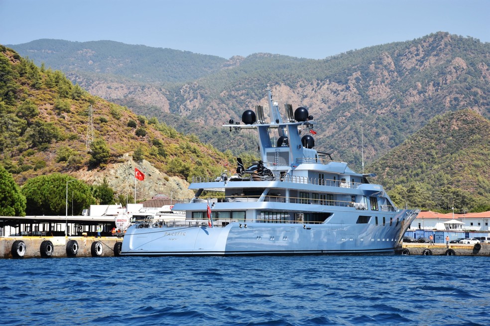 Após 12 dias 'desaparecido', superiate russo de US$ 150 milhões reaparece