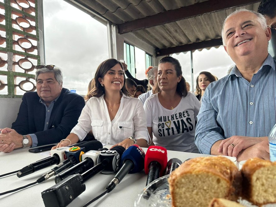 Em laje na periferia, Tabata Amaral lança pré-candidatura à prefeitura ...