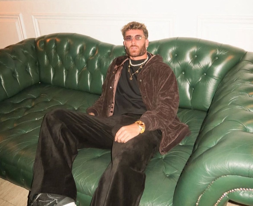 Vape: Léo Pereira surge com cigarro eletrônico e acende debate; entenda ...