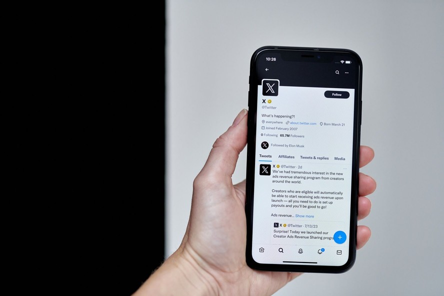 Entenda por que o Twitter virou X: usuários relatam volta da rede social
