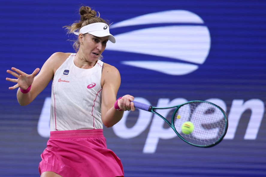 Bia Haddad perde para Amanda Anisimova e se despede do US Open