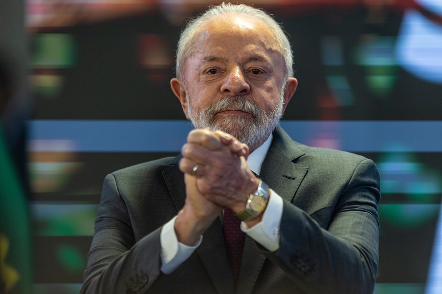 Lula se reúne pela primeira vez com Papa Leão XIV no Vaticano