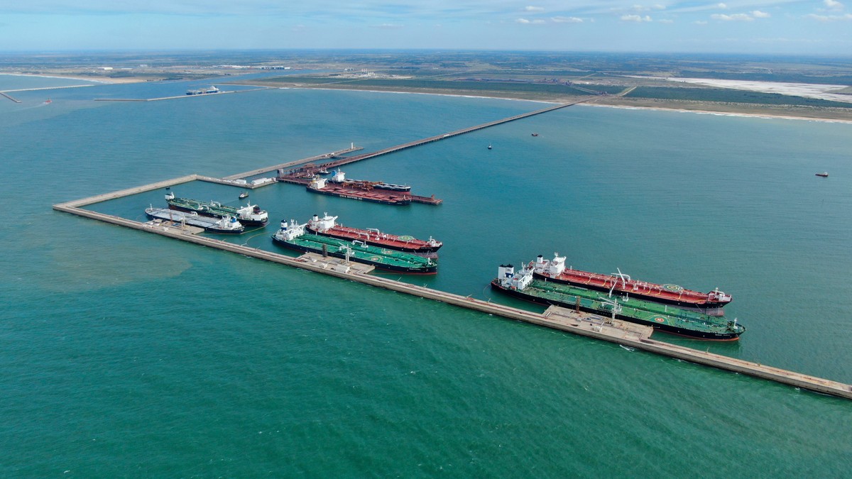 BNDES libera R$ 240 milhões para indústria naval e conclusão de obra no ...