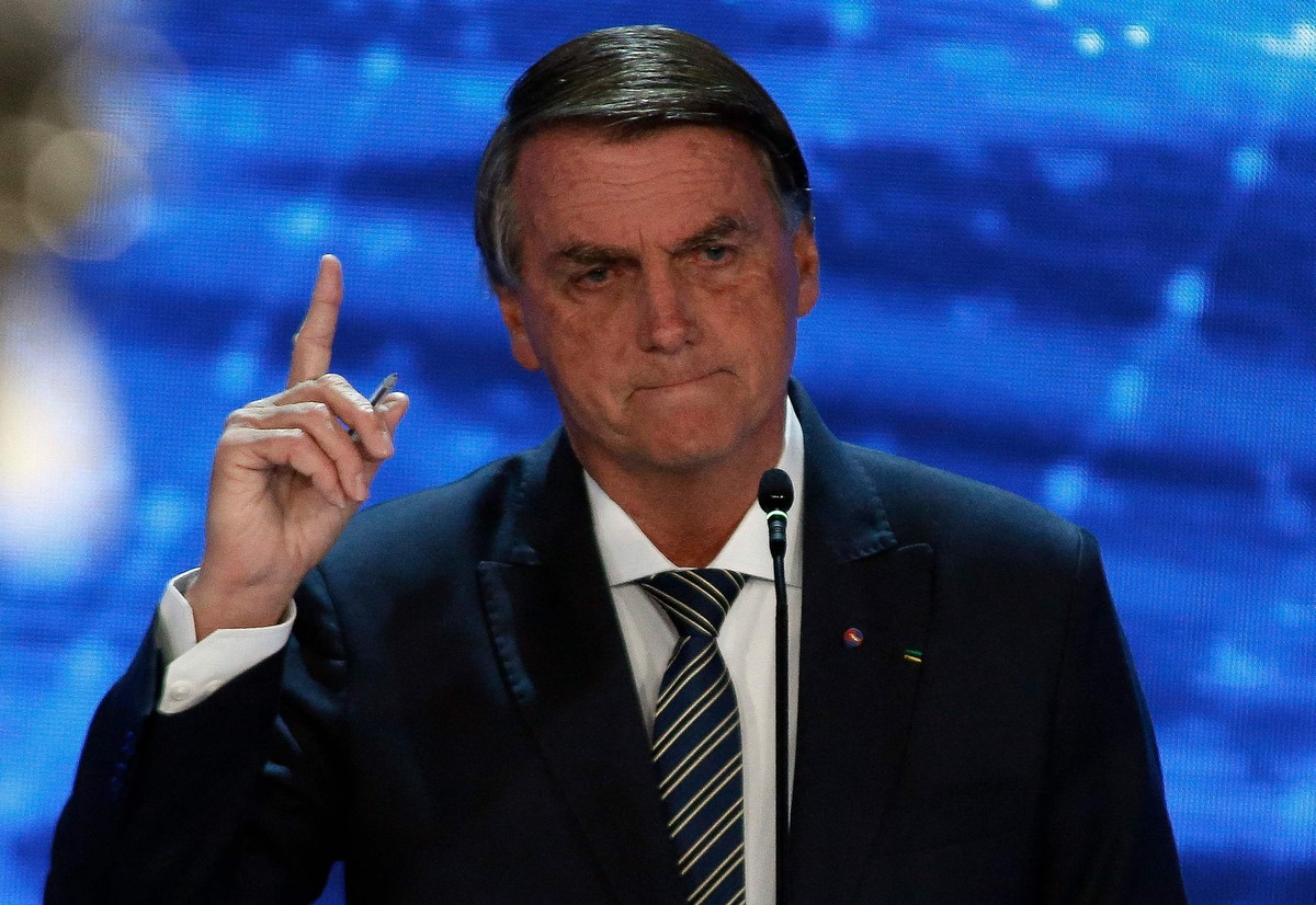Campanha de Bolsonaro vai acionar TSE para derrubar site com domínio em ...