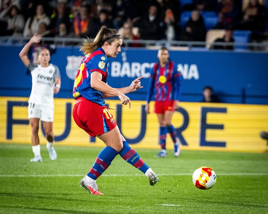 Com dois de Alexia Putellas, Barcelona vence e vai à final da Copa da ...