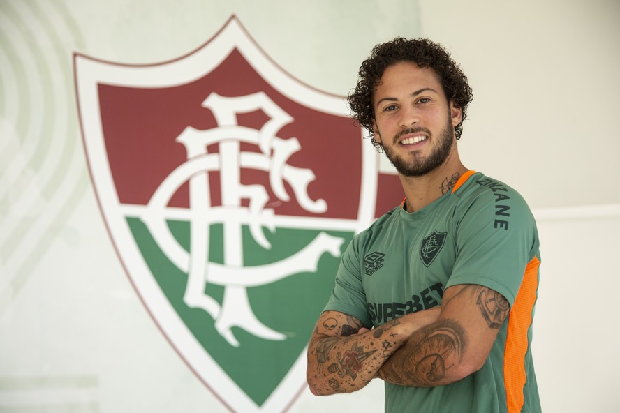 Fluminense acerta renovação de Guga