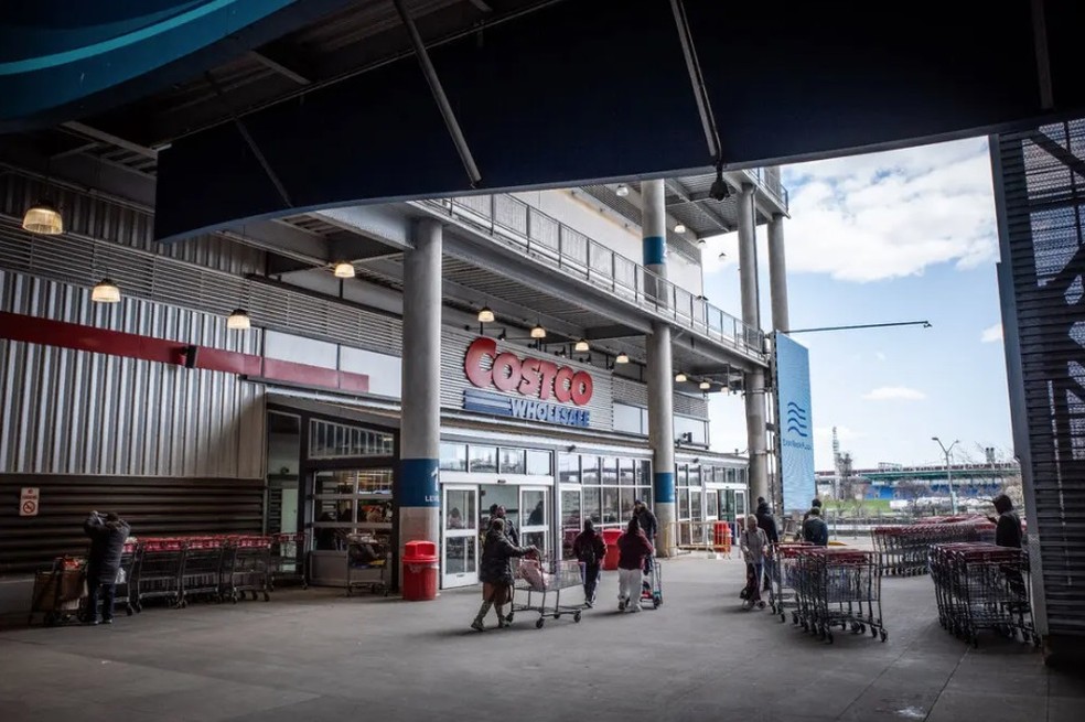 Com tarifas de Trump, americanos correm para comprar cadeirinhas ...