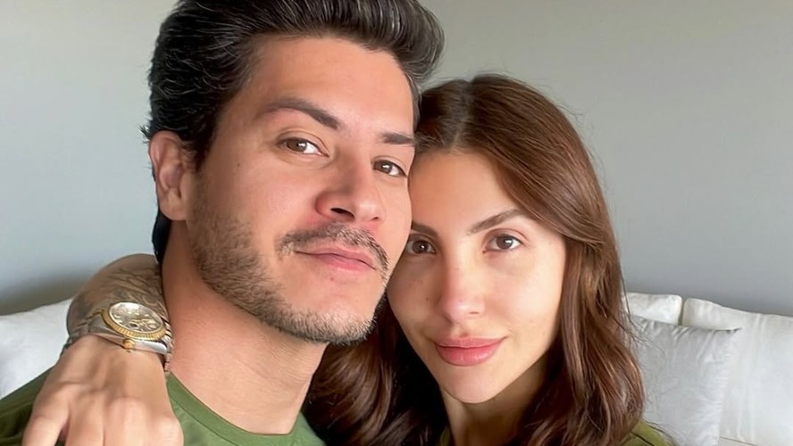 Arthur Aguiar revela desejo de se casar com Jheny Santucci: 'Ela construiu isso em mim'