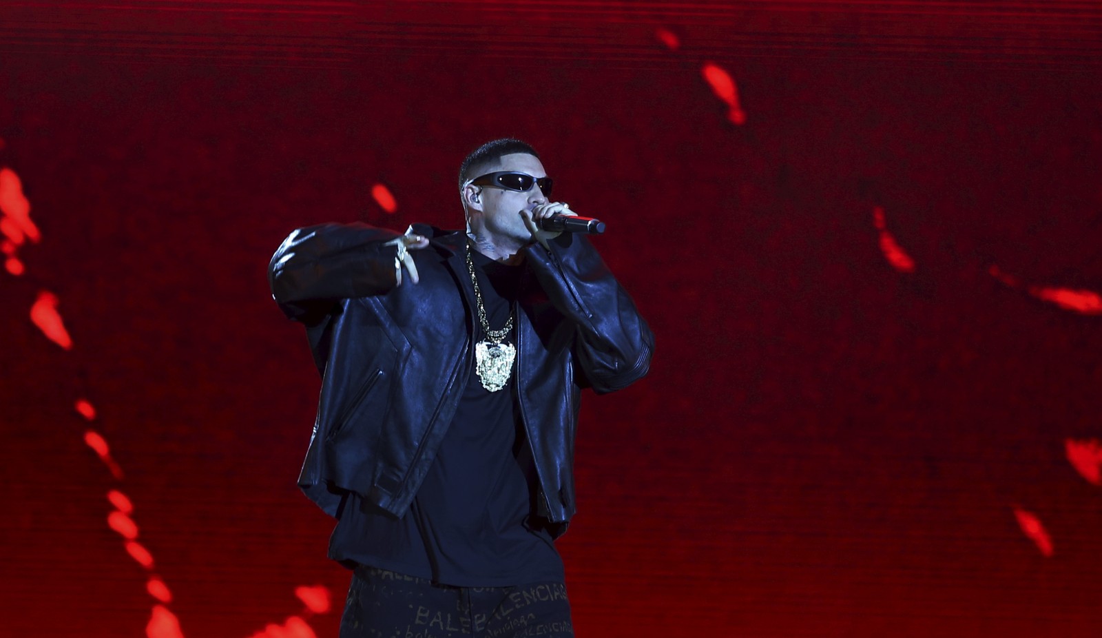 Namorada de Filipe Ret, Agatha Sá chama atenção no Rock in Rio; os dois ...