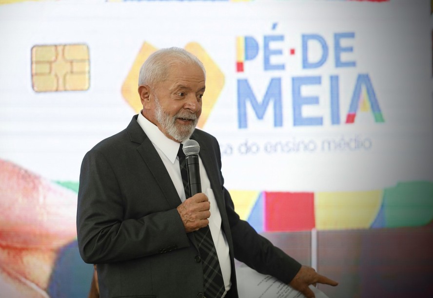 Lula vive inferno astral