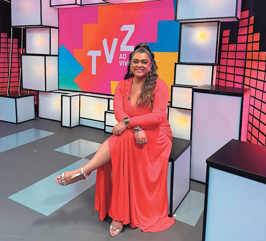 Preta Gil surge em primeira foto como apresentadora do 'TVZ', do Multishow
