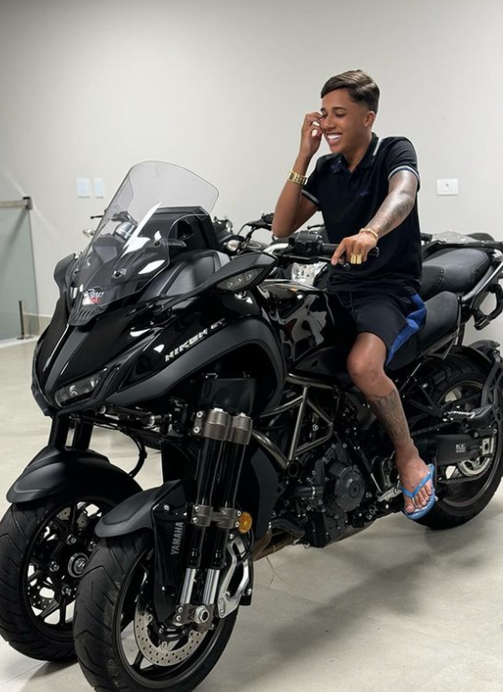 Saiba quem é o influenciador Nino Abravanel procurado pela polícia; ele ...