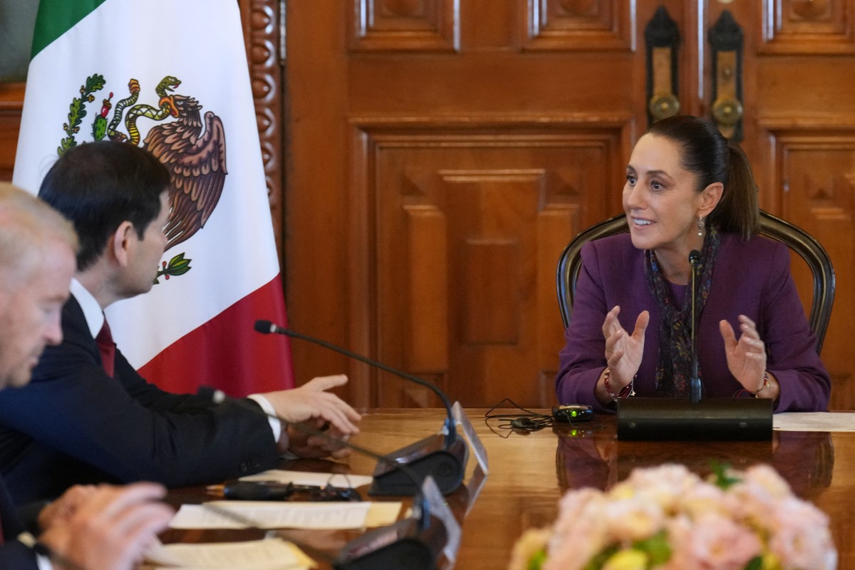 Presidente do México diz que 'não está assustada' e se reúne com ...