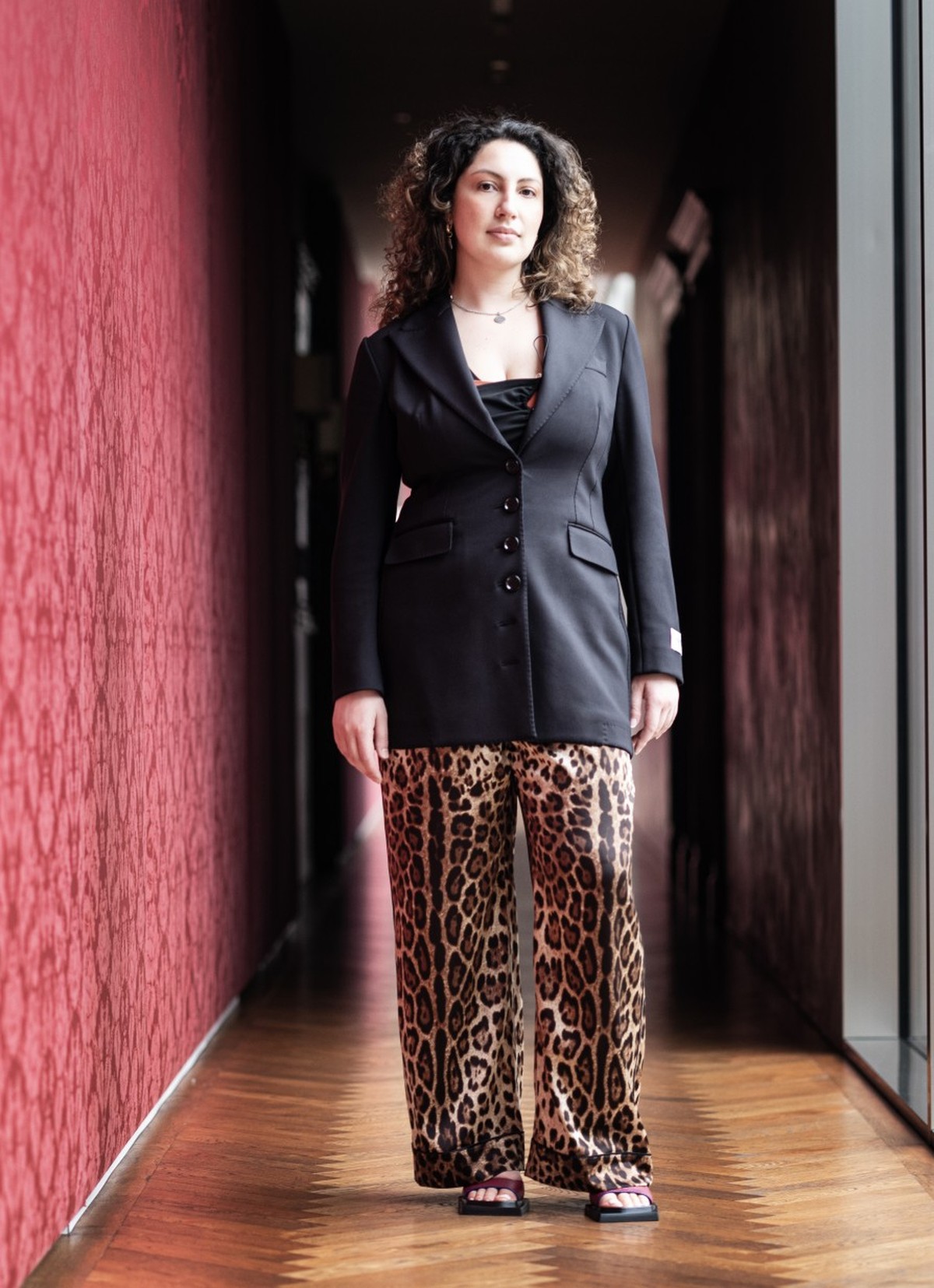 Designer de moda Karoline Vitto: conheça brasileira que concorre ao ...