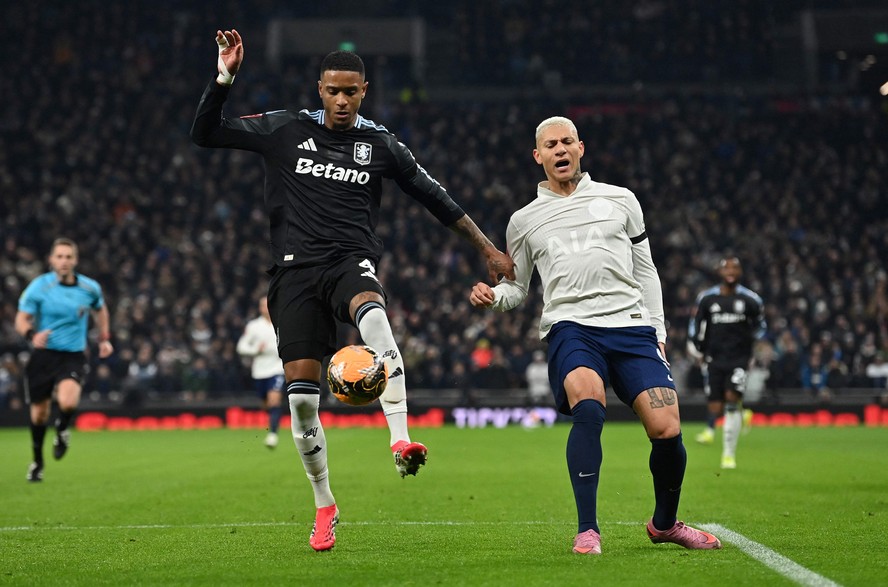 Richarlison sofre lesão no Tottenham e ficará afastado por sete semanas