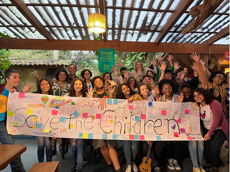 'As crianças não têm direitos básicos', diz diretor da Save the ...