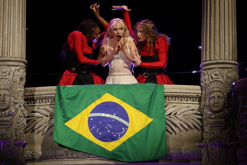 Bad Bunny lidera ranking global no Spotify em 2025 e Lady Gaga tem ...