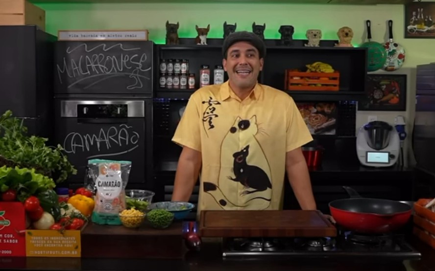 Andre Marques faz um desabafo sobre estar fora da TV: 'Fiz um pé de ...