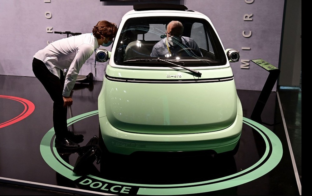 Microcarros: com 1 metro de largura e velocidade de até 90km/hora ...