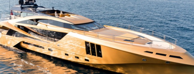 'Oportunidade de ouro': Icônico iate dourado tem 'descontão' e vai à ...