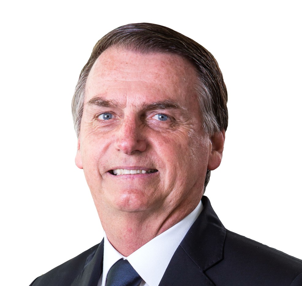Bolsonaro pede a mudança de sua foto na urna para uma em que aparece ...