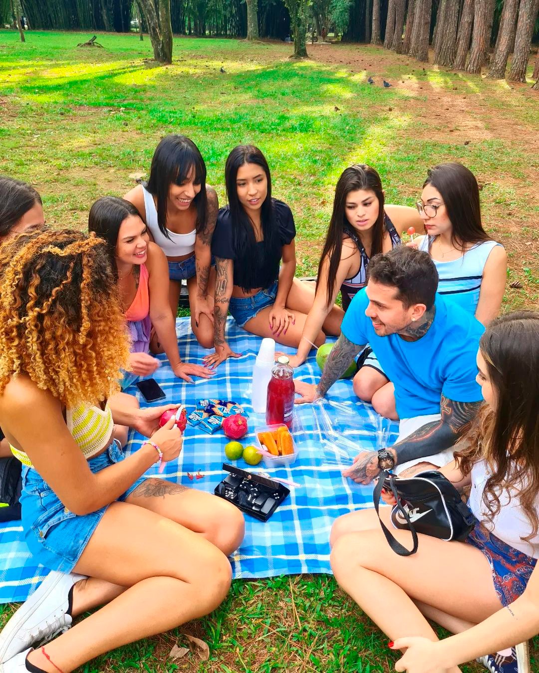 Brasileiro polígamo descreve relação com oito mulheres e revela planos ...