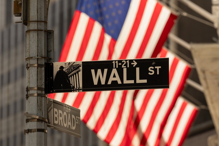 S&P 500 e Nasdaq registram novos recordes, finalizando a impressionante ...