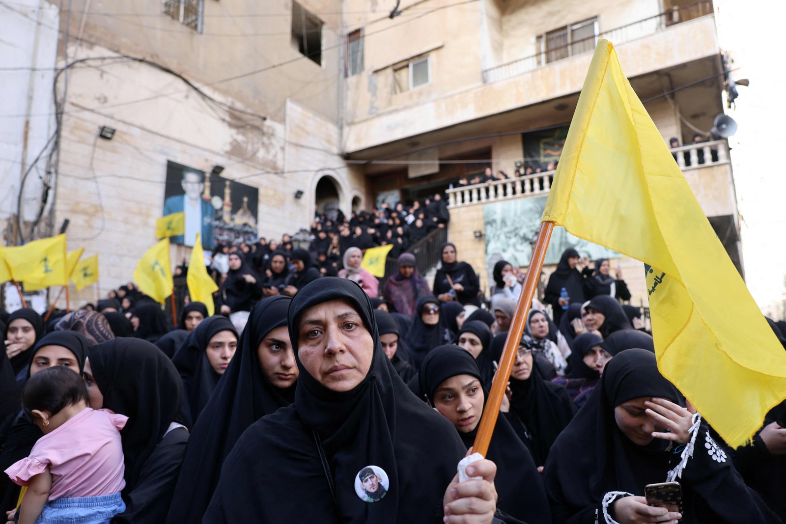 Explosão de pagers deixa nove mortos e mais de 2,7 mil feridos no ...