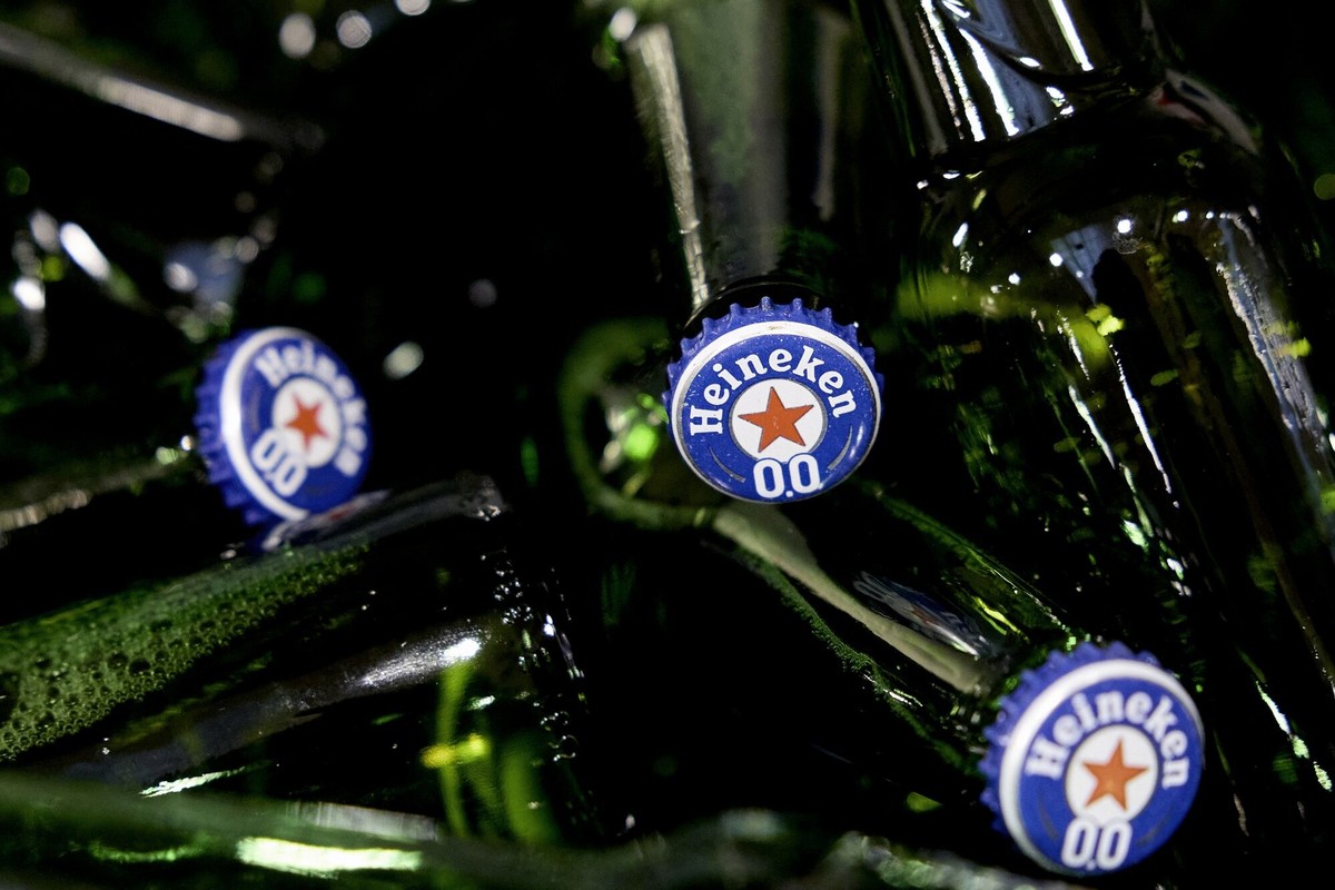 De Heineken a Corona: Cervejarias promovem cervejas não alcoólicas em ...