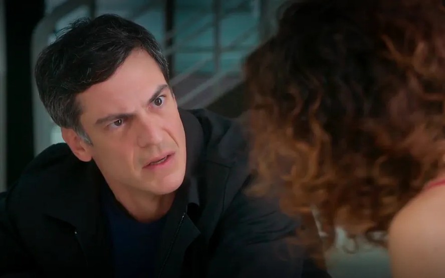 'Elas por elas': Jonas descobre segredo de Adriana e termina o ...