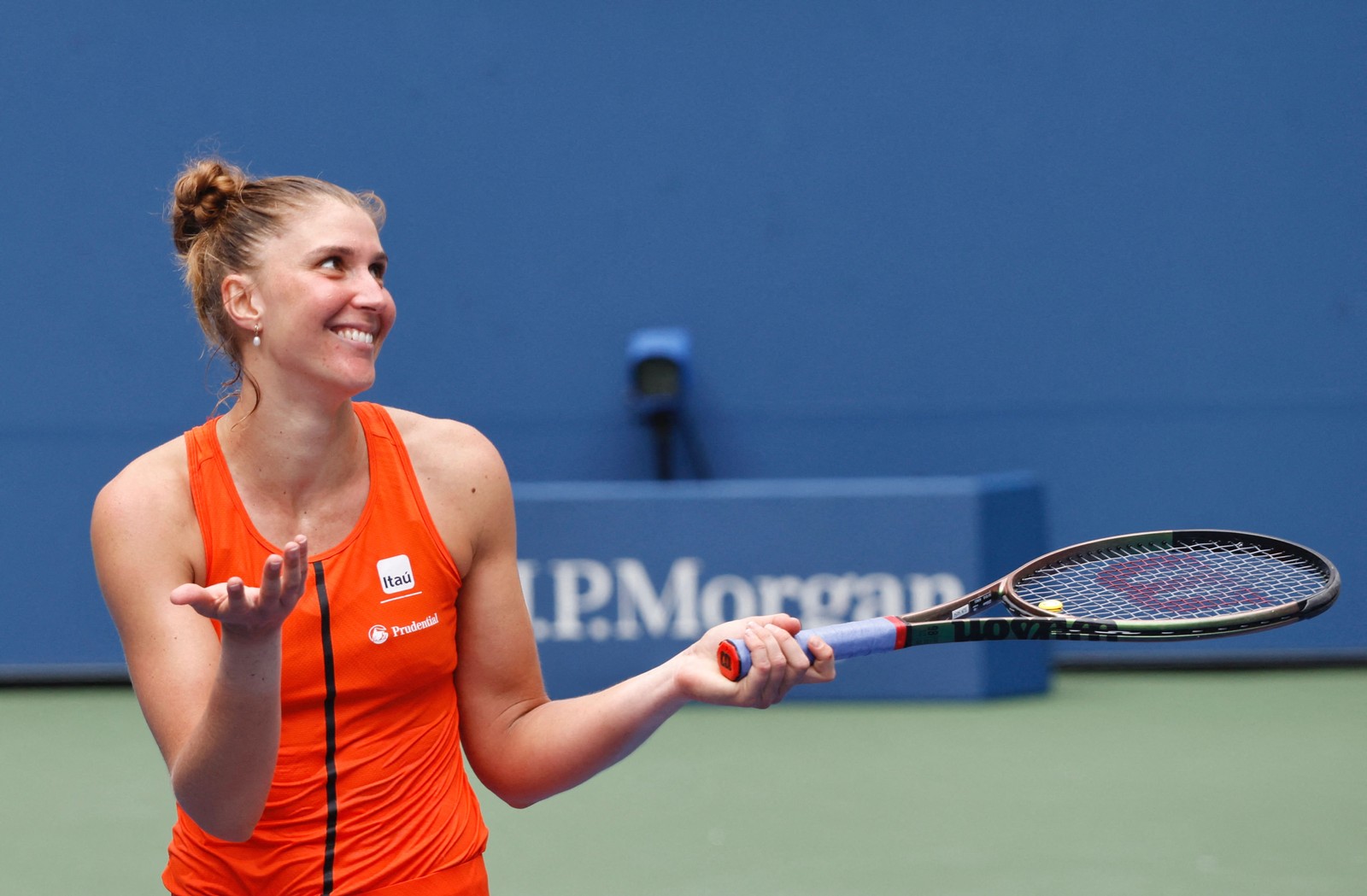 Bia Haddad cai na segunda rodada do US Open para americana especialista ...