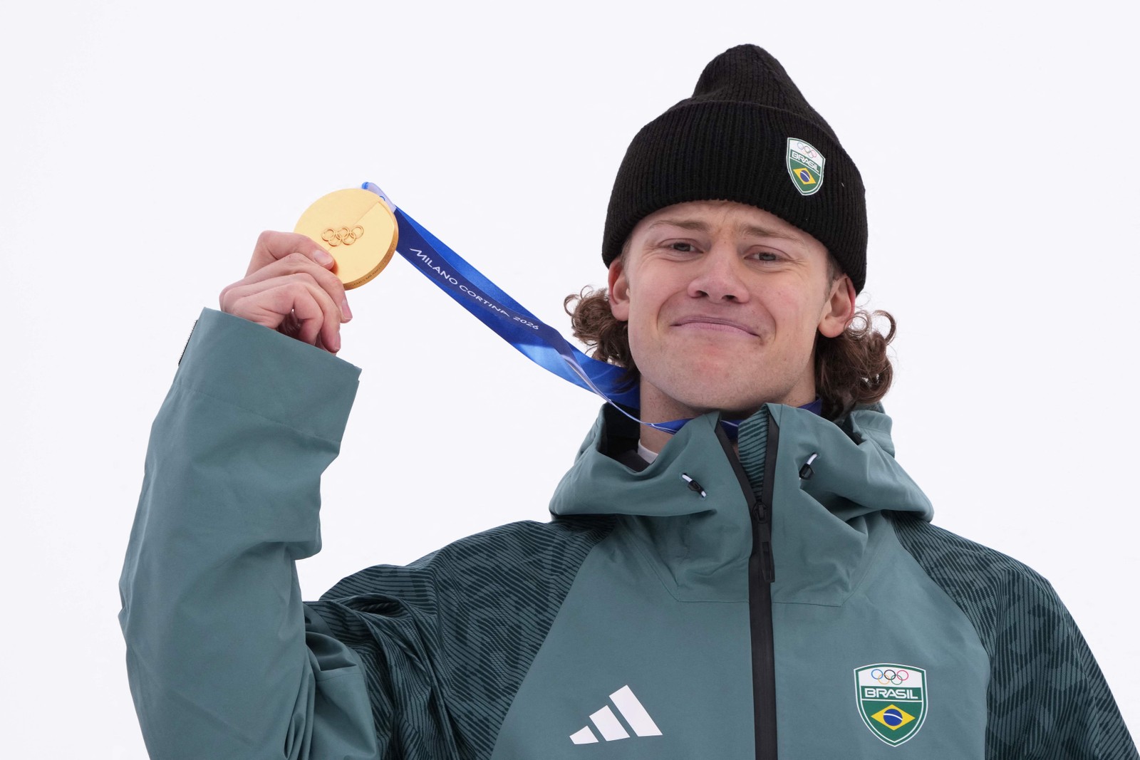Quem é Lucas Pinheiro, esquiador que deu ao Brasil a primeira medalha ...