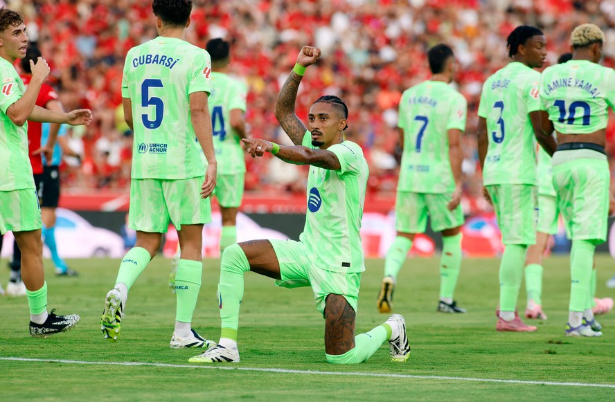 Com gol de Raphinha, lance polêmico com Yamal e duas expulsões do Mallorca, Barcelona vence em ...