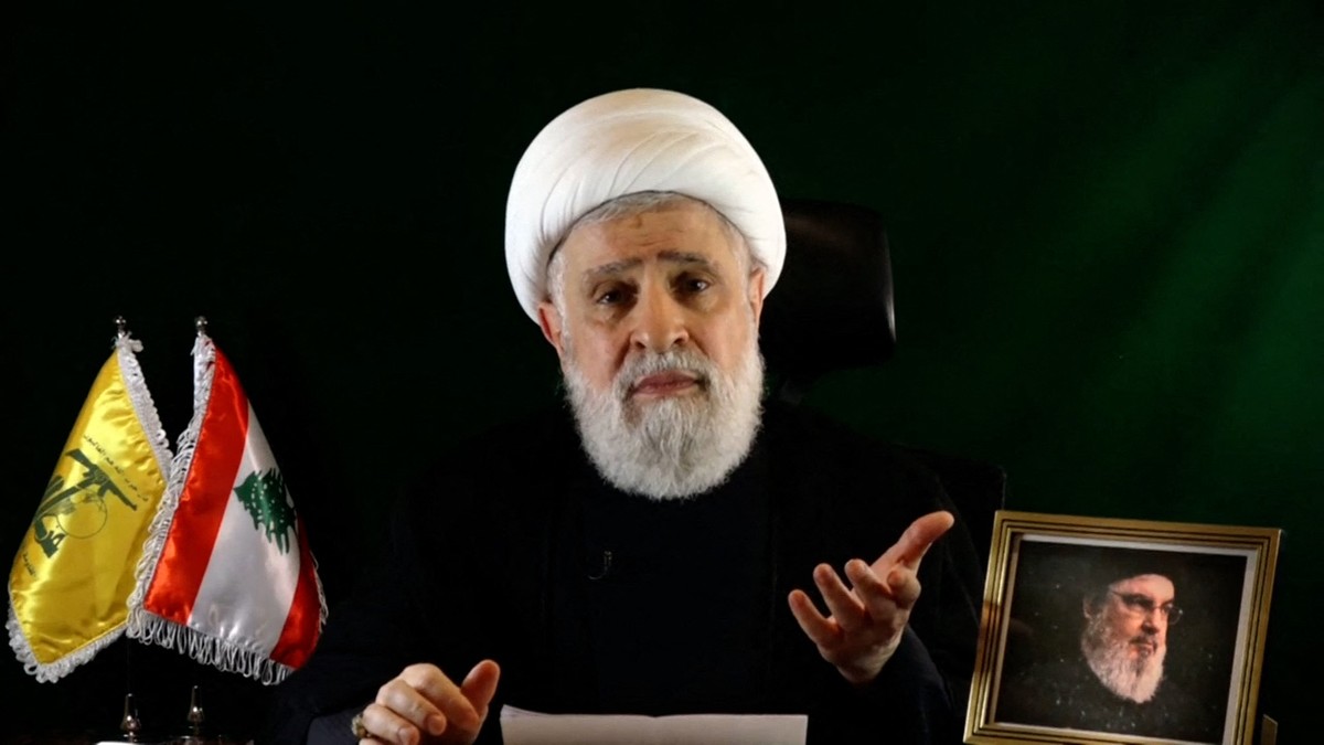 Hezbollah anuncia ex-vice de Hassan Nasrallah, Naim Qassem, como novo ...
