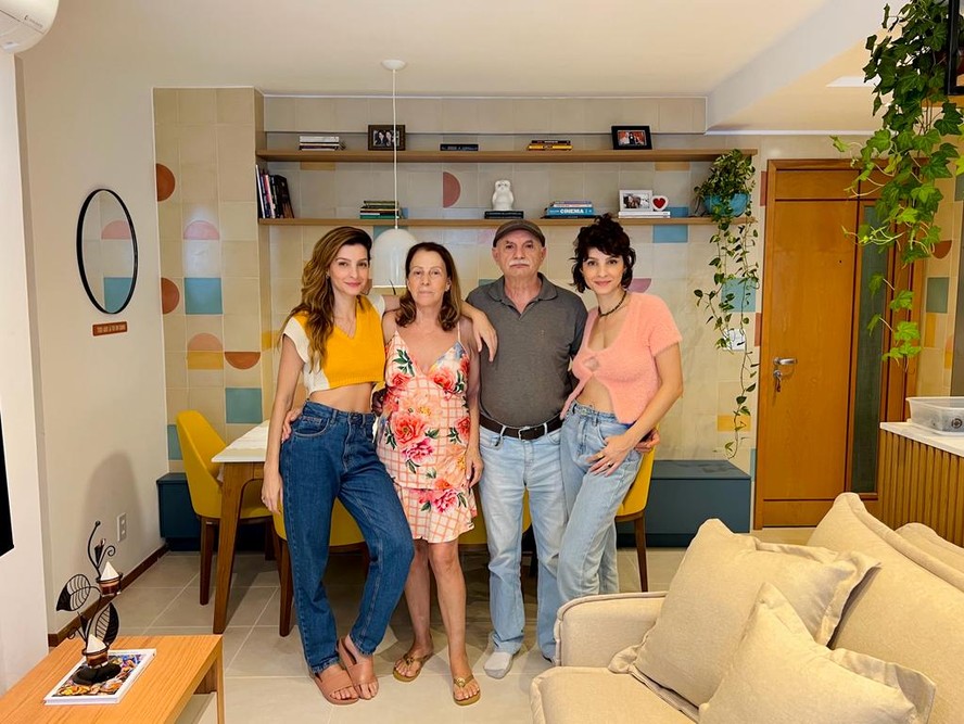 Giselle e Michelle Batista mostram nova casa da família após seis meses ...