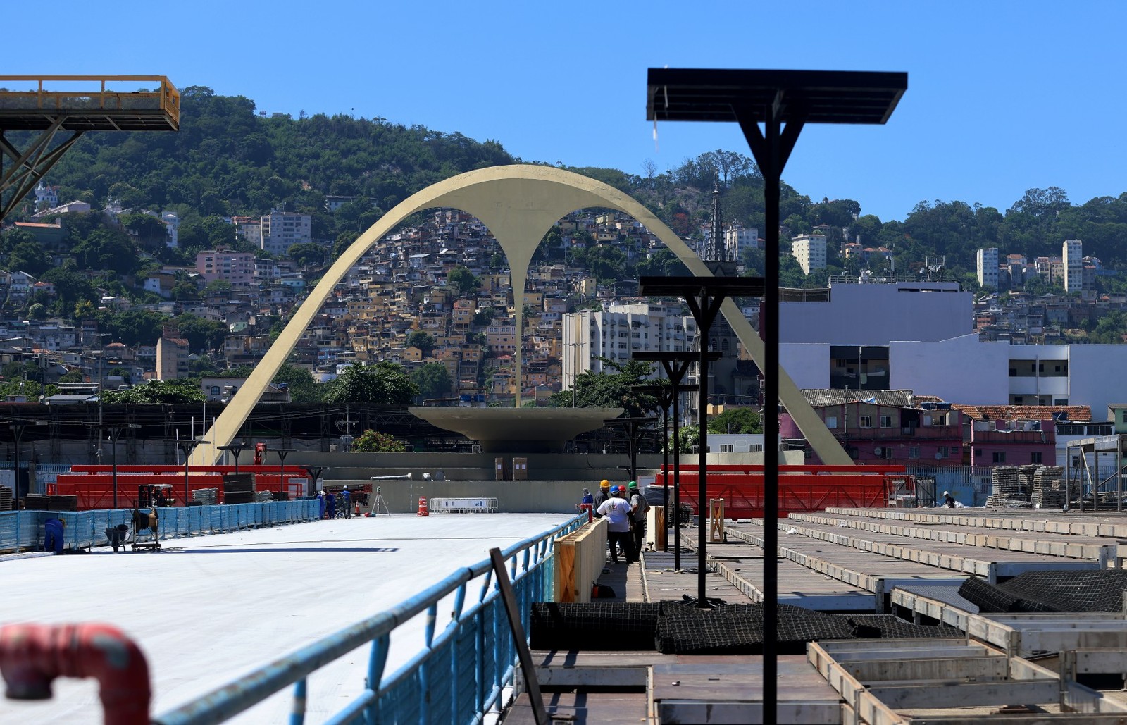 Ainda há ingressos para o desfile das escolas de samba na Sapucaí? Confira