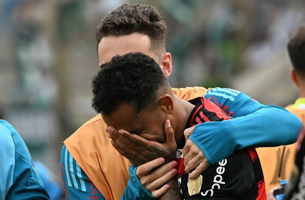 Pai de Rossi, tia de Danilo, Denir: tetracampeonato do Flamengo na ...