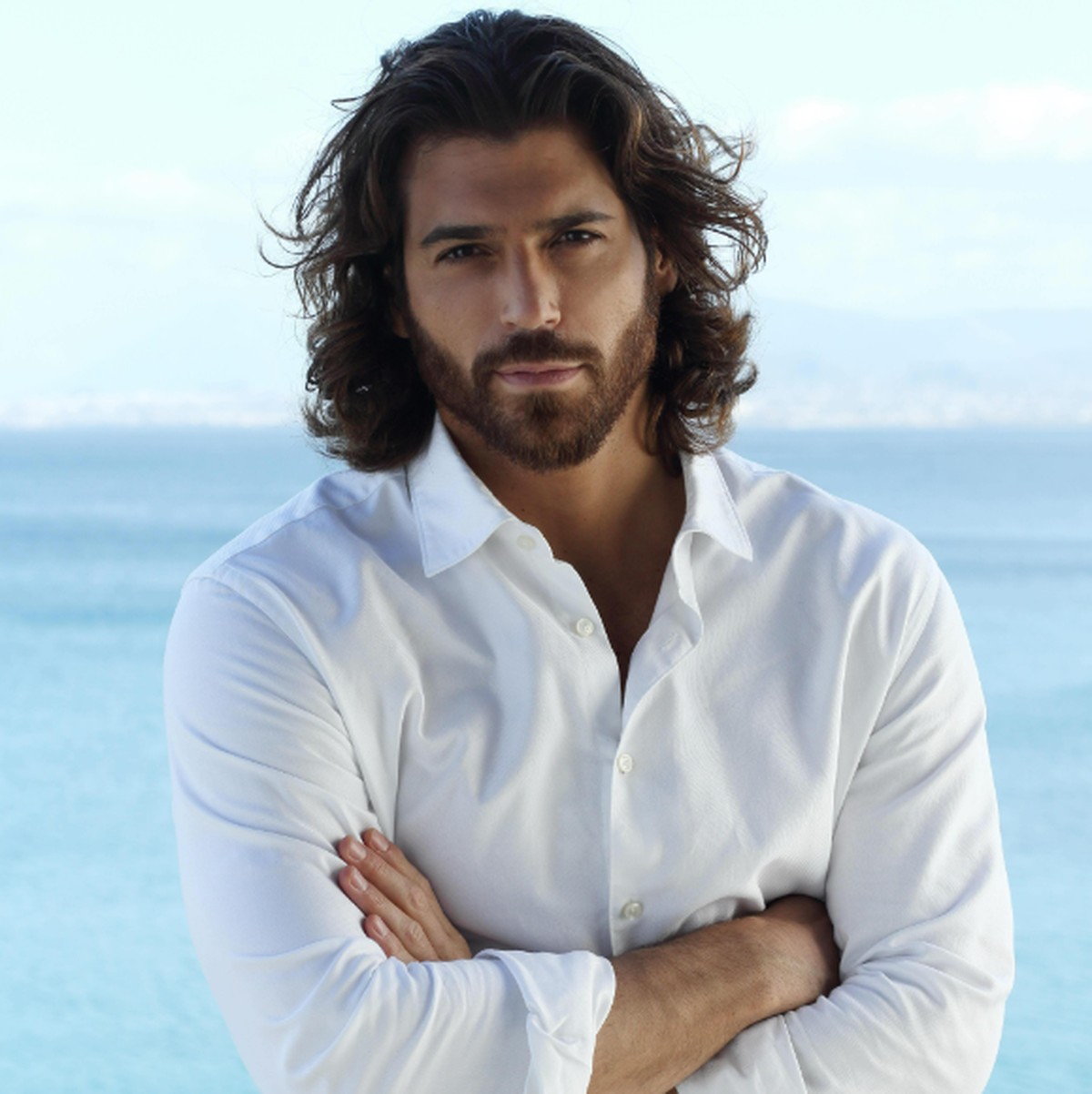 Saiba quem é Can Yaman, ator turco que tumultuou aeroporto no Brasil