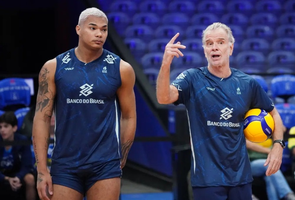 Bernardinho pede paciência com a nova geração do vôlei que estreia hoje ...