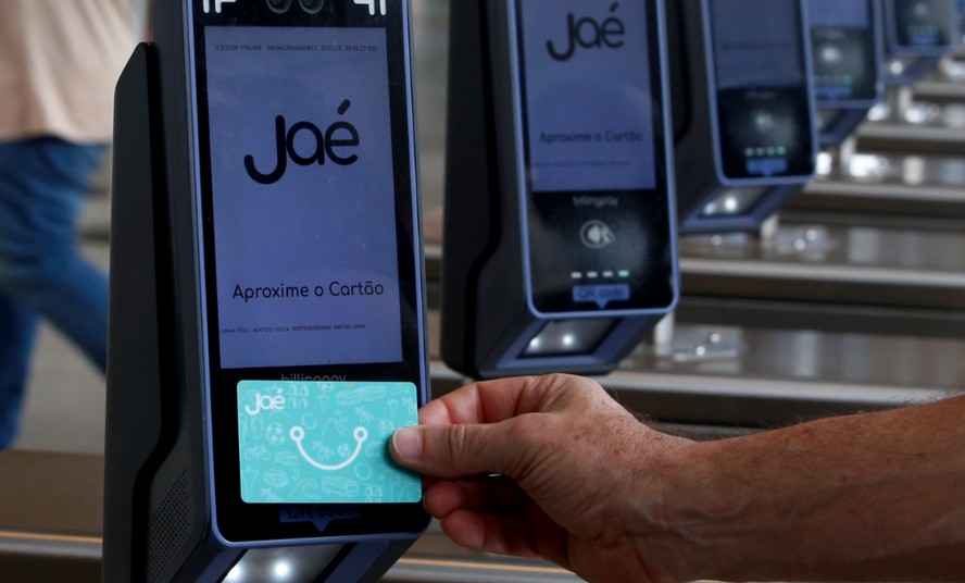 Paes abre investigação sobre empresa interessada na bilhetagem ...