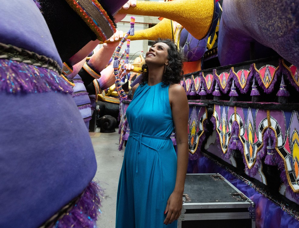 Grávida, Aline Midlej fala da estreia no comando da transmissão dos ...