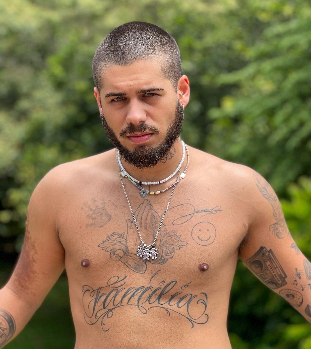 Conheça as tatuagens de Zé Felipe, que já fez homenagem para sogra e ...