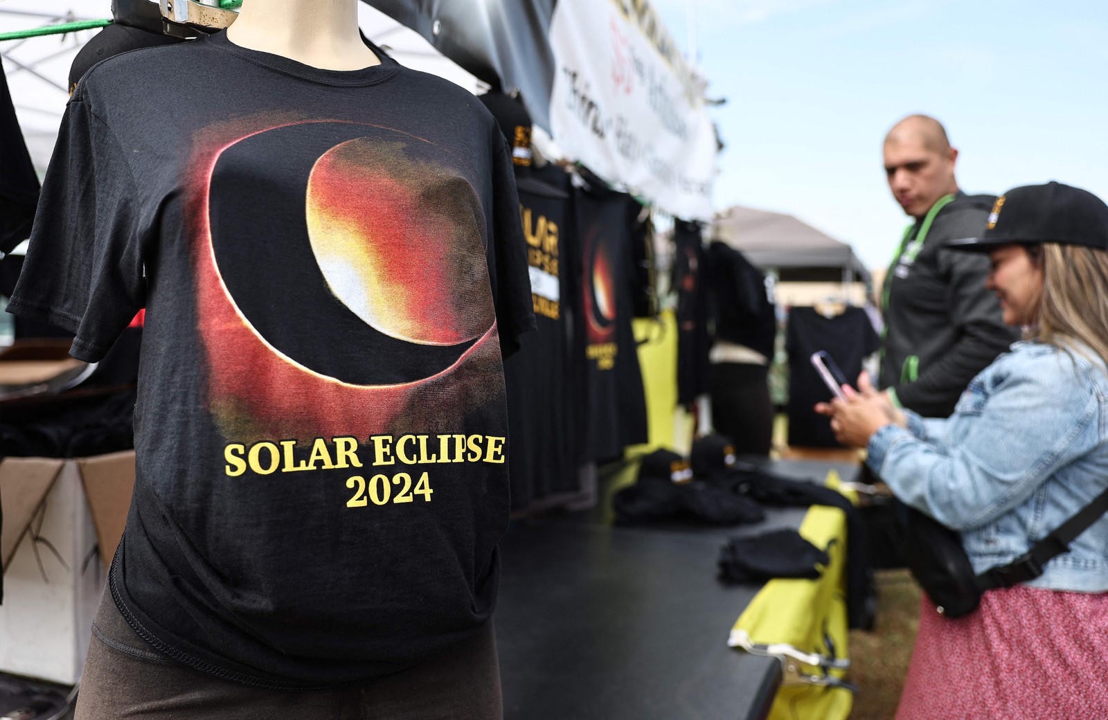 Em pleno 2024, deputada nos EUA associa eclipse na América do Norte a 'sinais de Deus'