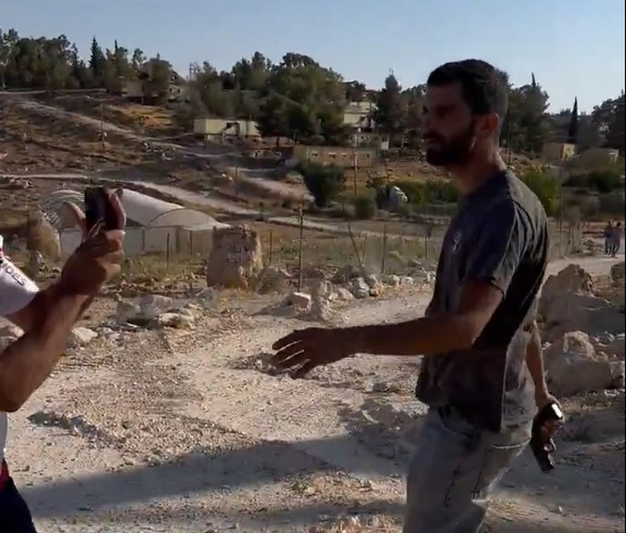 Colono israelense mata jornalista palestino que participou de filme ...