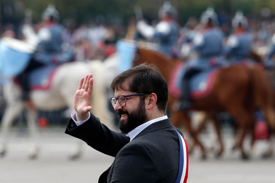 Boric apresenta projeto de reforma da Previdência que acaba com modelo ...