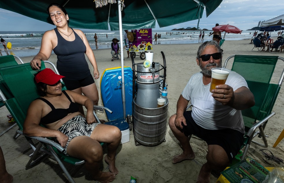 Verão das bugigangas: chuveiro portátil, cooler com som ...